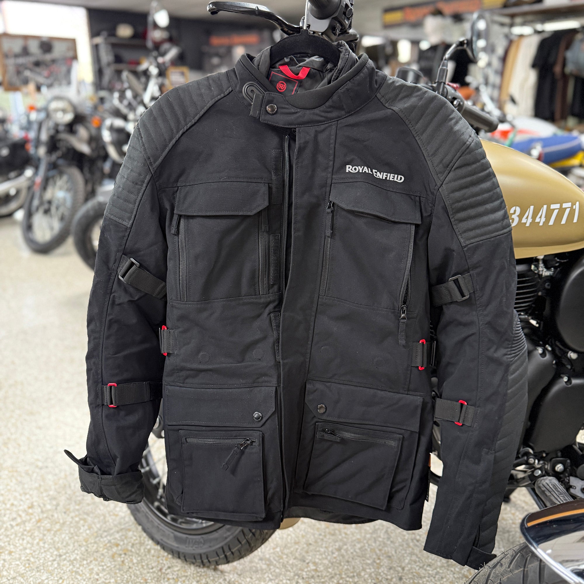 Royal Enfield Nirvik Riding Jacket in Black – RoyalEnfieldGear.com